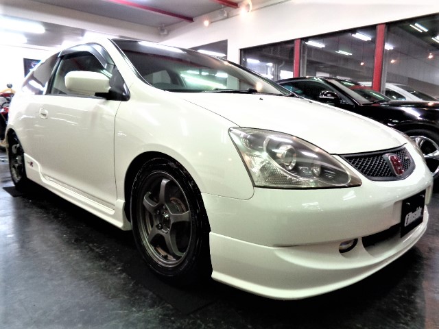 HONDA CIVIC - 国産・輸入車スポーツカー専門店 - インサイド